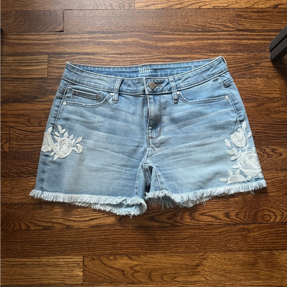 a.n.a | Shorts | Ana Jean Shorts With White Floral Embroidery | Poshmark
